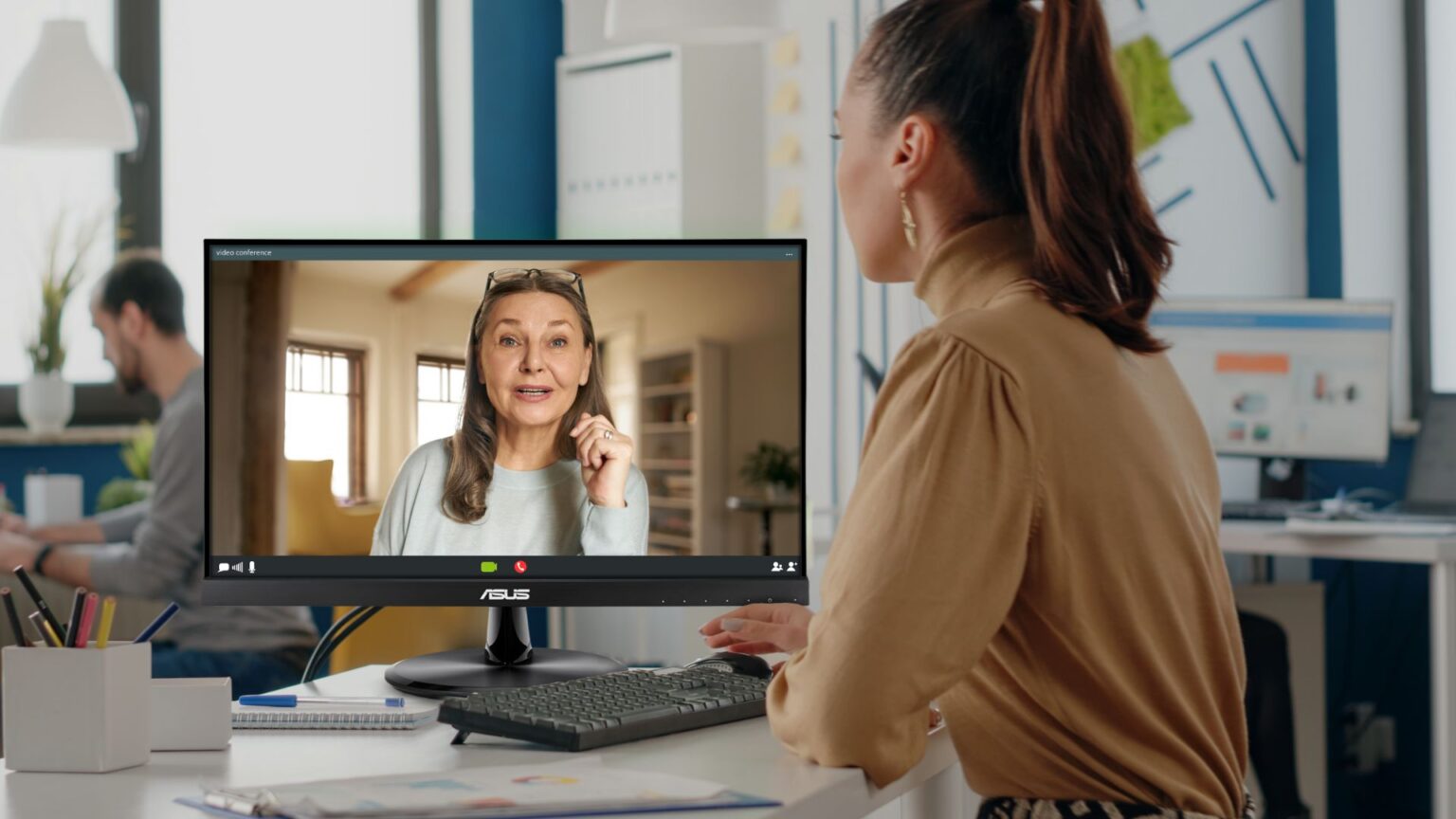 11 Best Monitors for Eye Strain in 2023 - Techtouchy